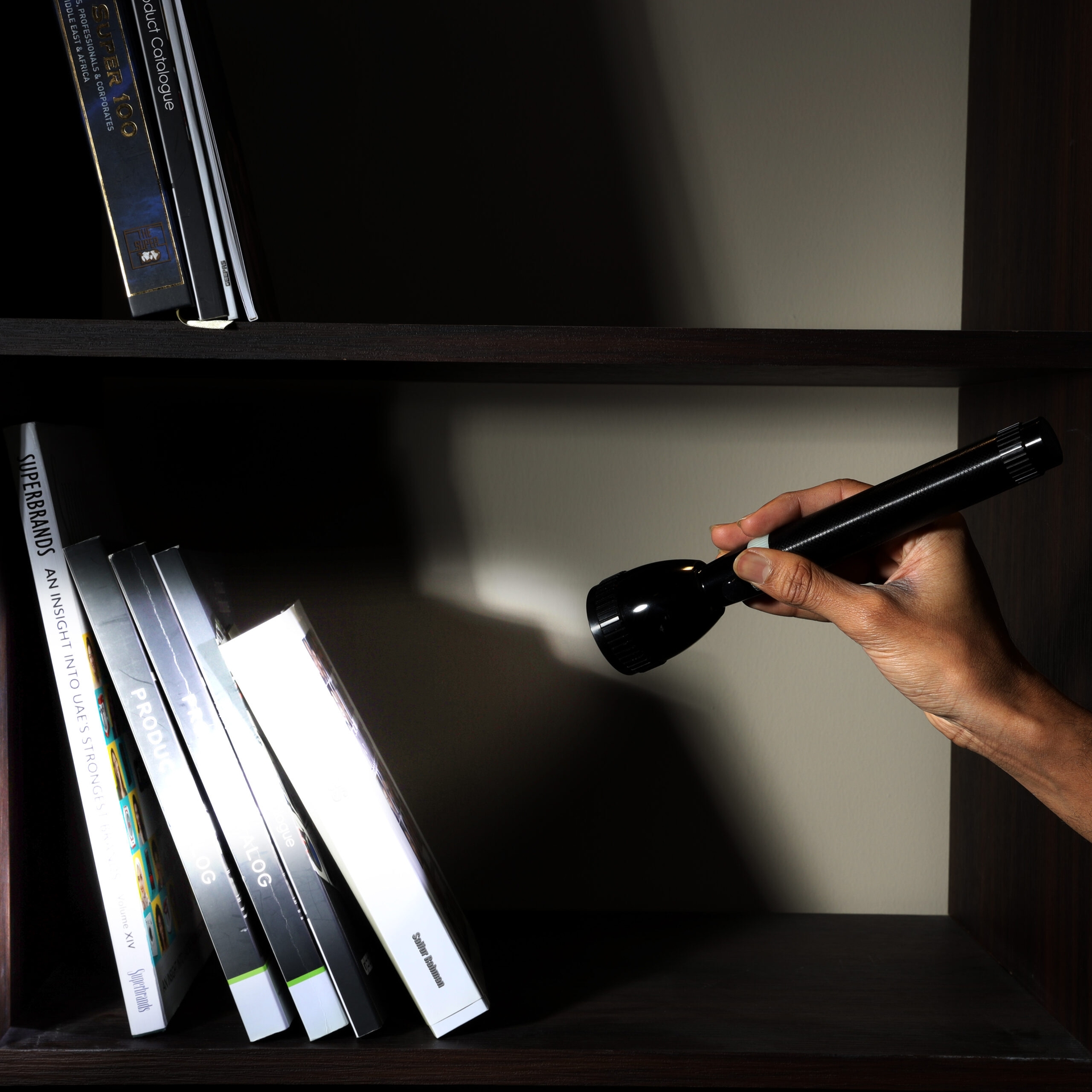 Order Geepas Rechargeable Flash Light GFL3827 Now! | Jomla.ae