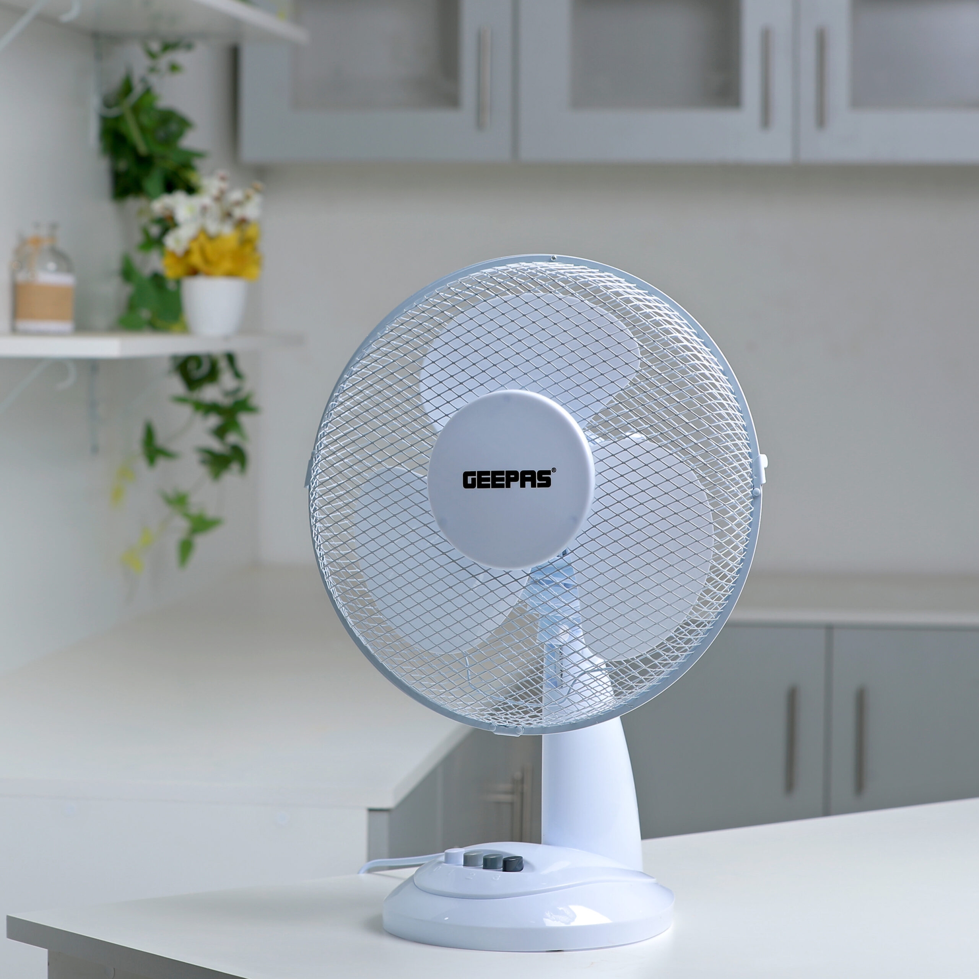Order Geepas GF21135UK 12-Inch Table Fan - 3 Speed Settings with ...