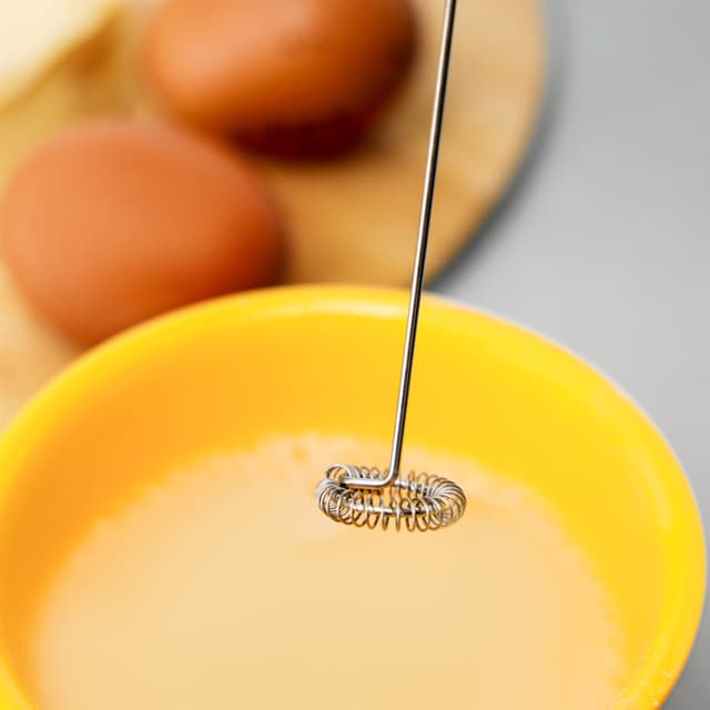 Royalford Milk Frother - Portable Battery Operated Mini Frother/Whisker ...