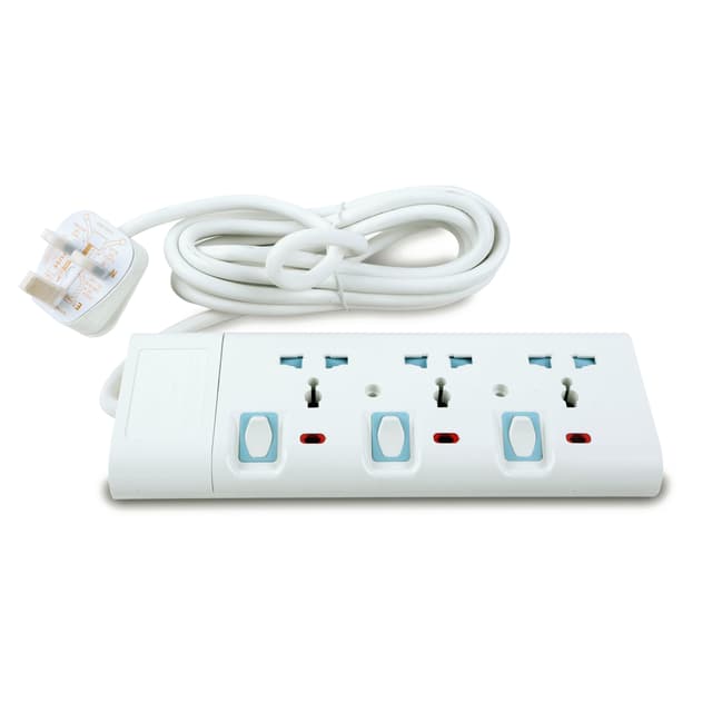 Geepas 3-Way Extension Board, 3M | Jomla.ae