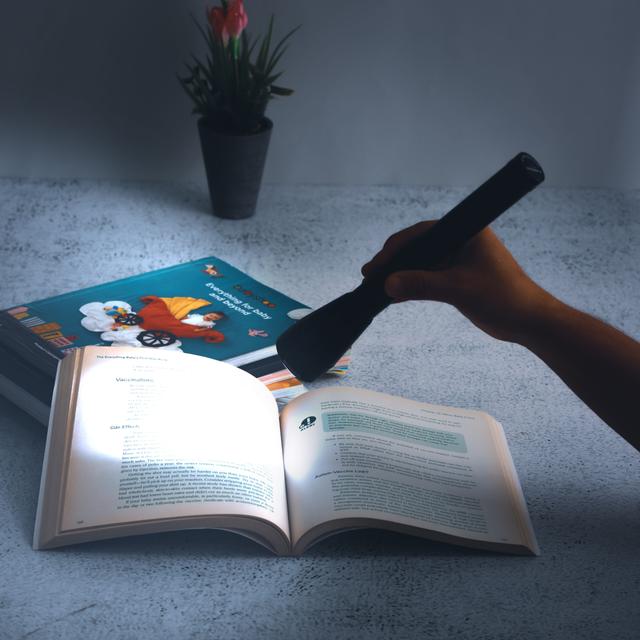 Olsenmark 3-in-1 Rechargeable LED Flash Light, OMFL2698 - Cree XPE Led ...