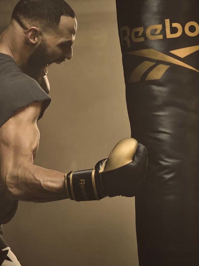 Order Reebok Fitness 4ft PU Punchbag - Black/Gold Now! | Jomla.ae