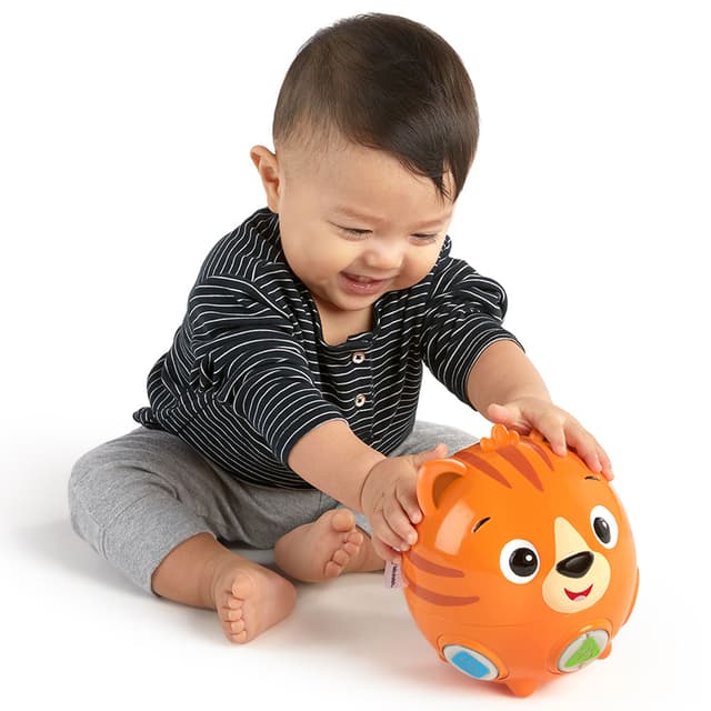 Baby Einstein - Lily Crawl Ball | Jomla.ae