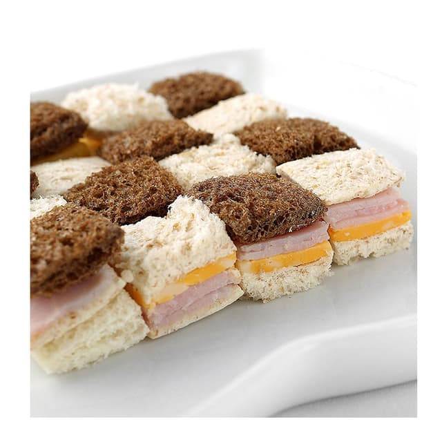 Order FunBites - Square Food Cutter - Green Now! | Jomla.ae