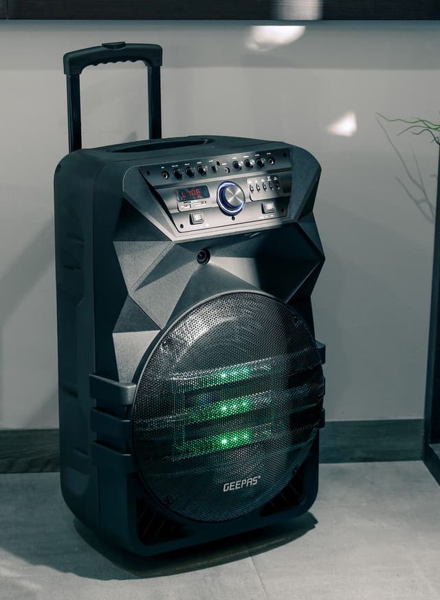 Geepas Rechargeable Professional Trolley Speaker With Bluetooth, Led ...